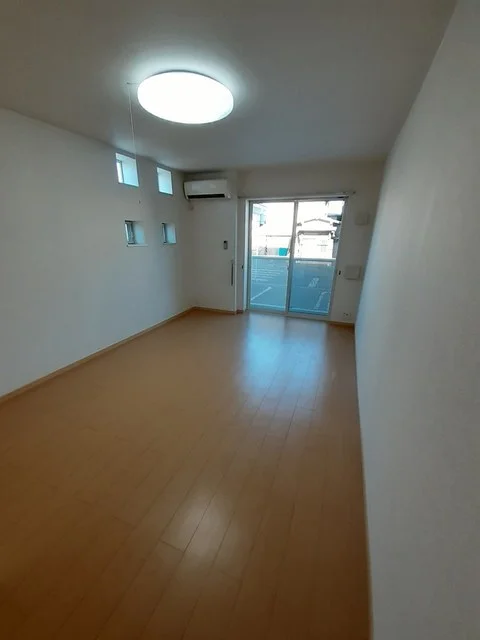 ヴィラ・ファミーユ 101・洋室 No.1268640｜三重県津市